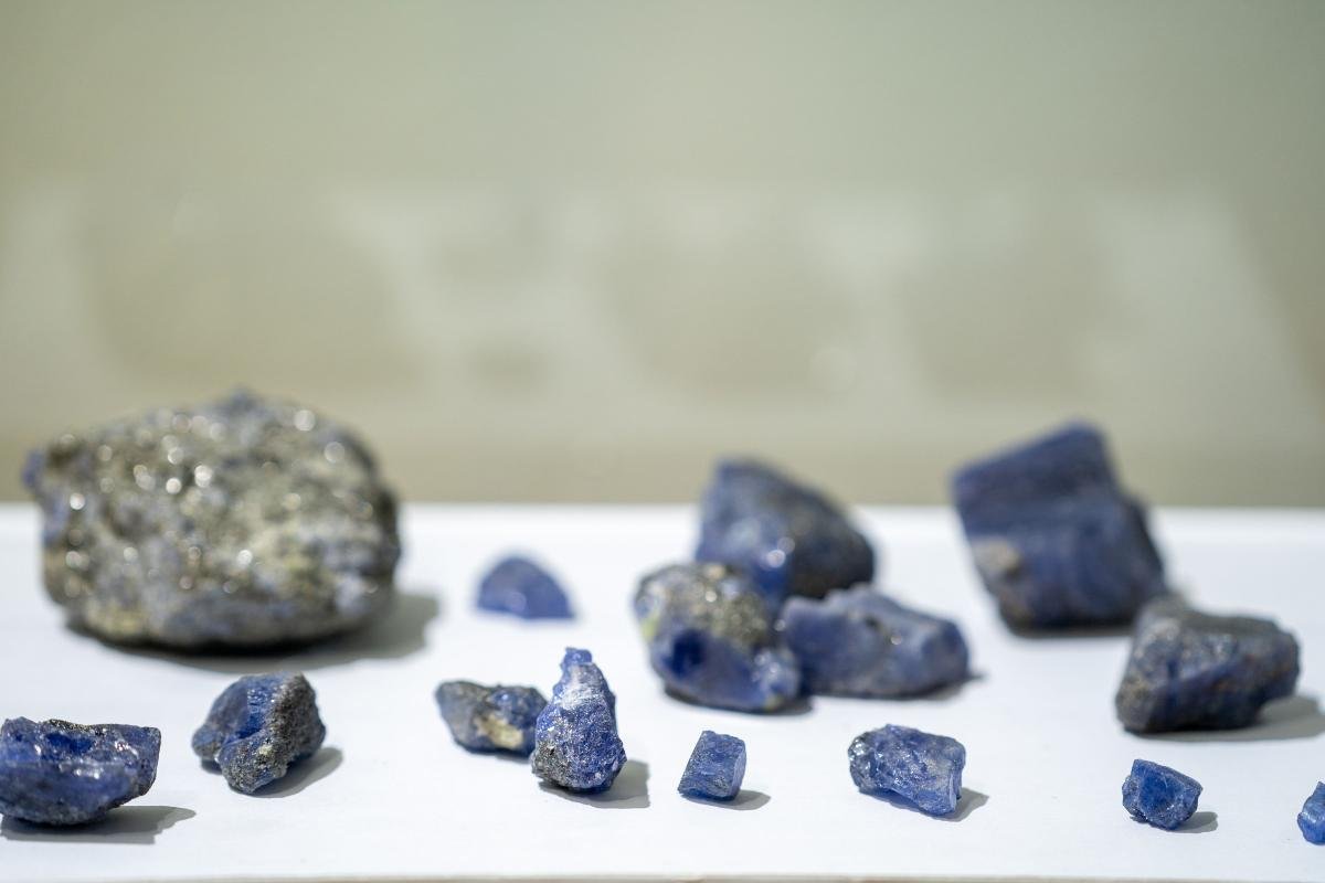 Tanzanite Gallery - Tanzanite Museum Zanzibar